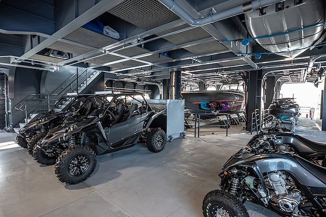 VESSEL REVIEW | Hodor – Super yacht support vessel and reception space