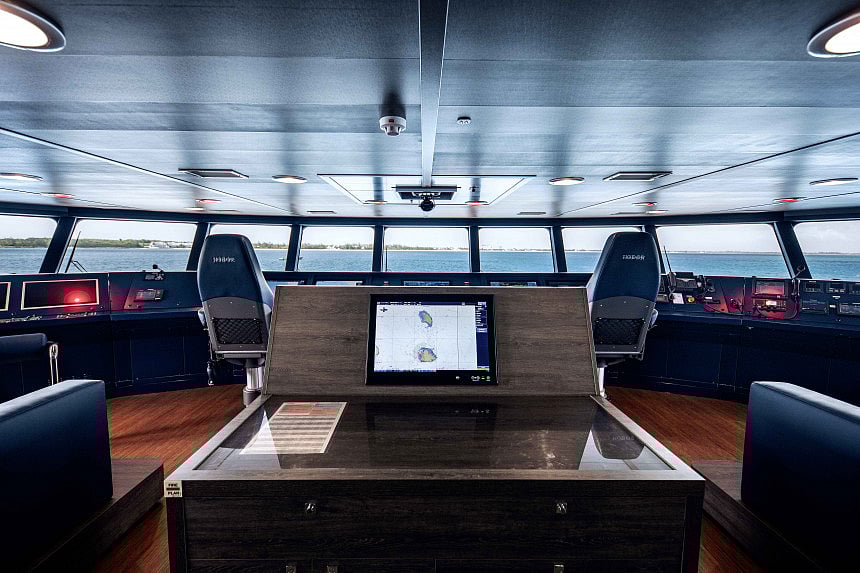 VESSEL REVIEW | Hodor – Super yacht support vessel and reception space