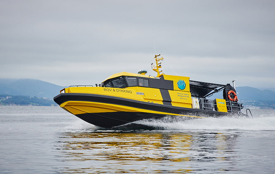 VESSEL REVIEW | Karen – Small but versatile offshore dive boat for ...