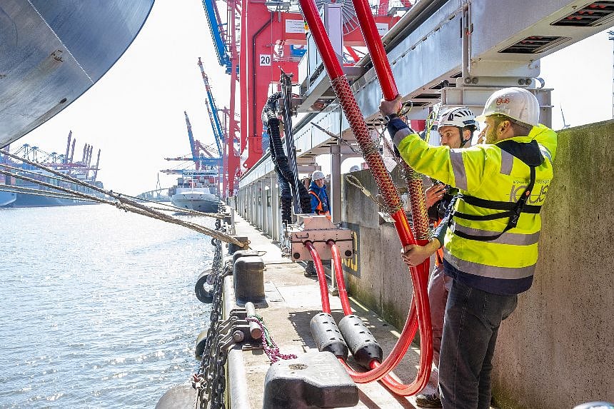 Shoreside charging for containerships now available at Port of Hamburg