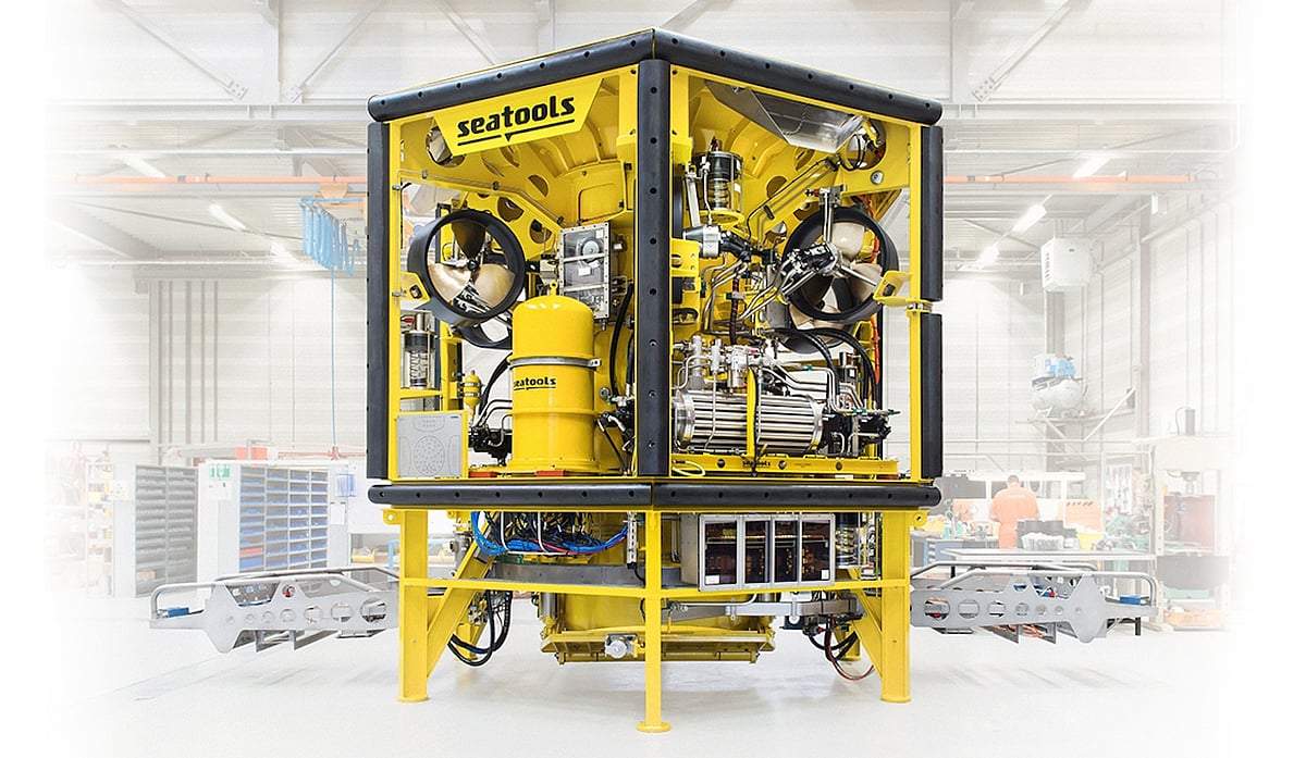 Van Oord receives new ROV for Bravenes