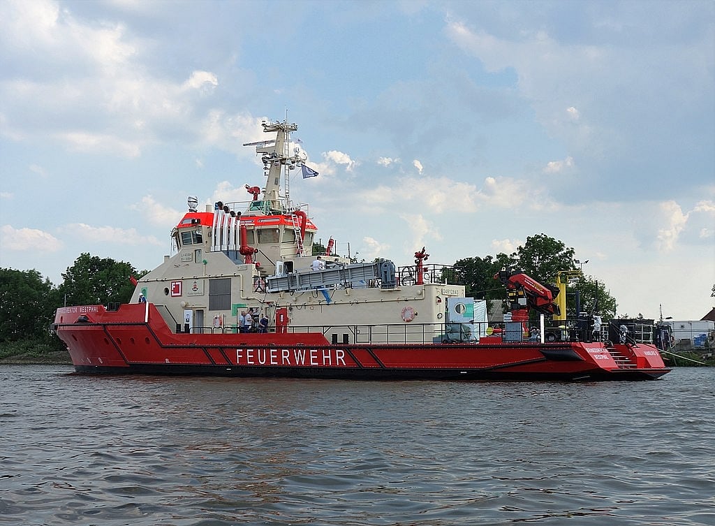 Damen wins Hamburg fire boat order