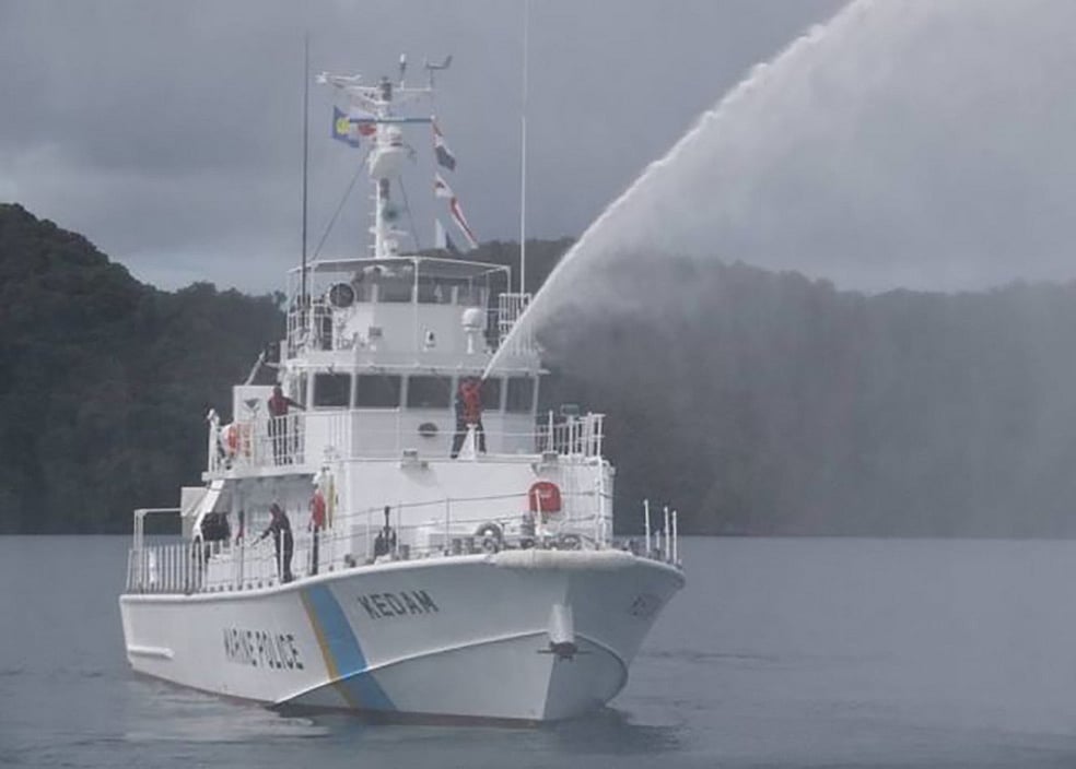 Republic of Palau accepts patrol vessel donation