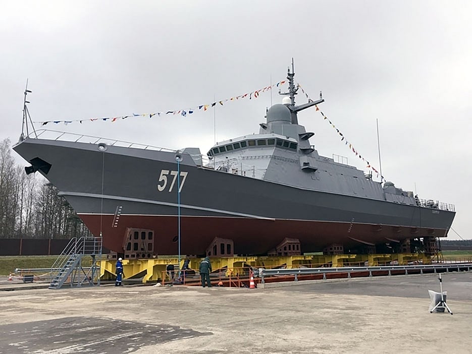 First Russian Karakurt-class corvette launches