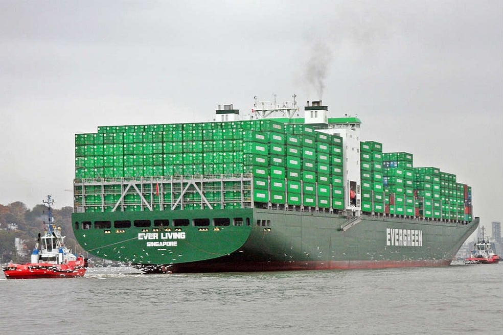 Evergreen orders 20 container ships
