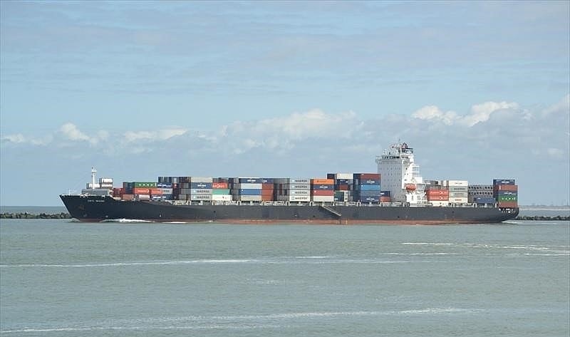 Navios takes delivery of 2009-built containership