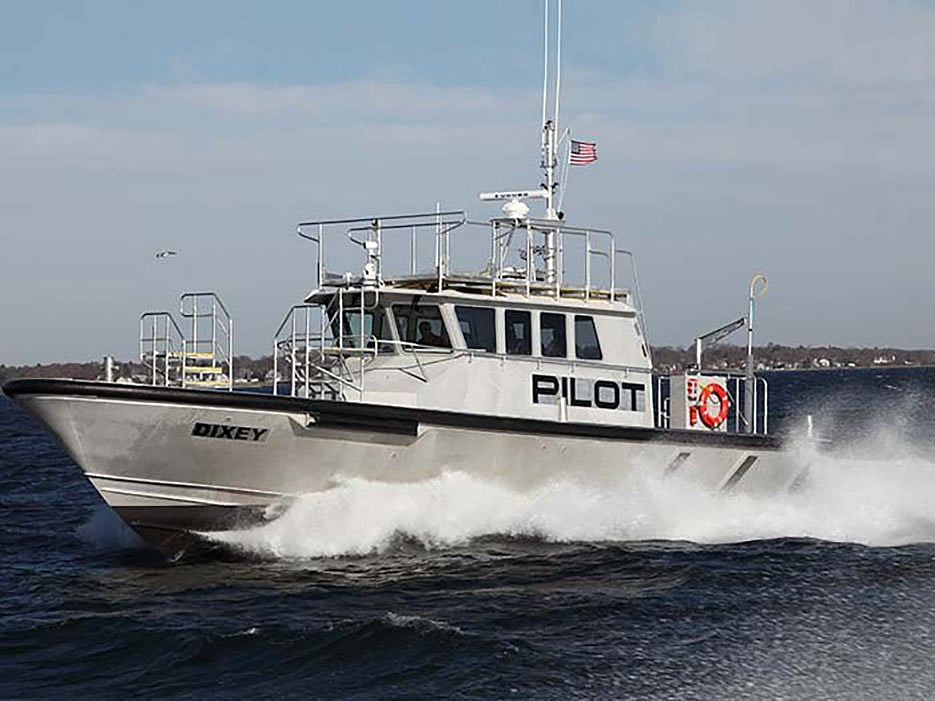 Alabama Pilot accepts high-speed pilot boat