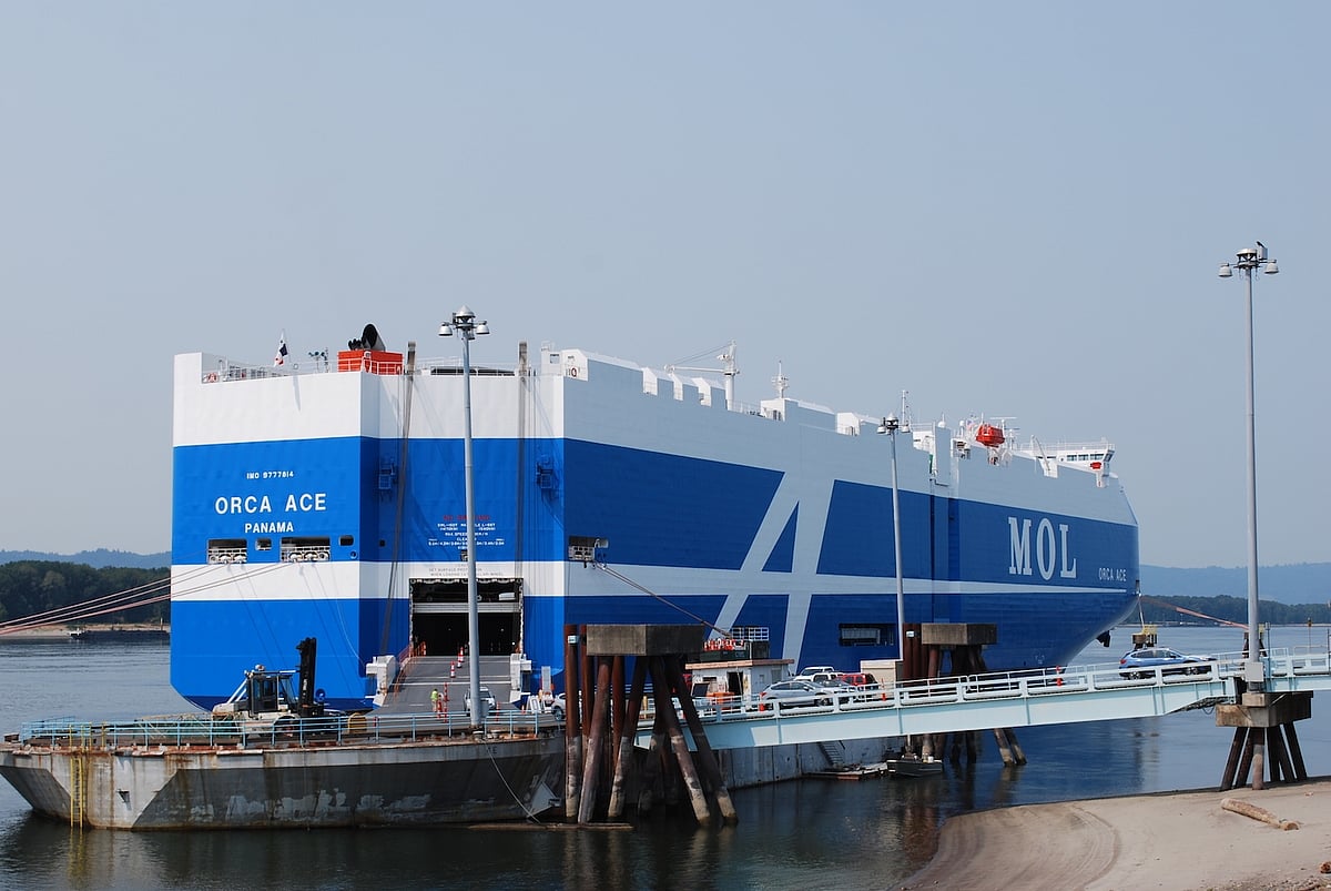 Mitsui OSK Line begins operation of new Ro-Ro