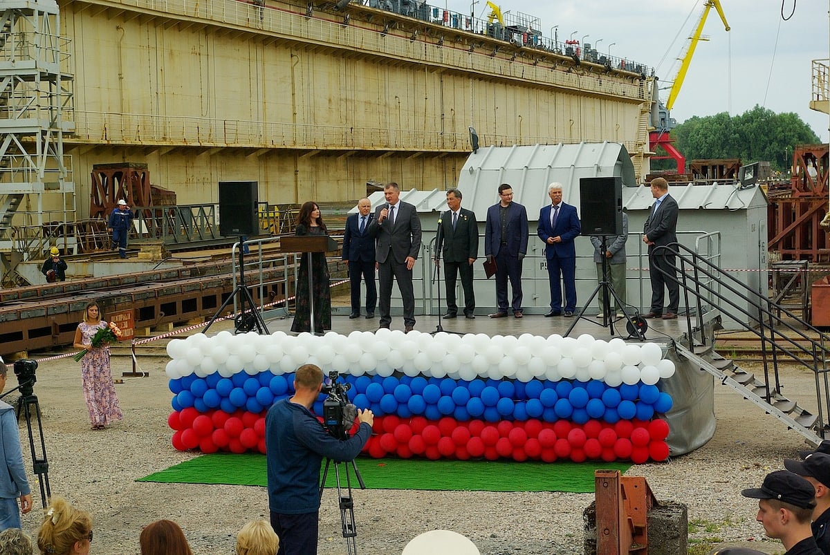 Yantar Shipyard launches fishing vessel