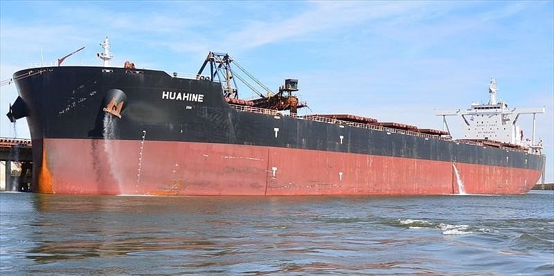 DryShips acquires 2017-built Newcastlemax bulker