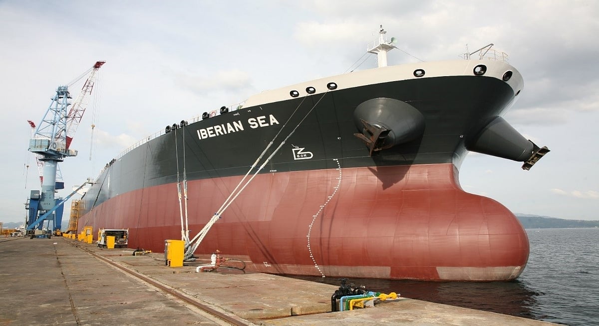 Hanjin Philippines delivers tanker pair to Singapore operator