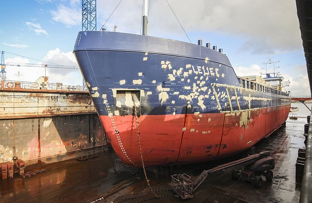 Dutch shipyard upgrades cement carrier