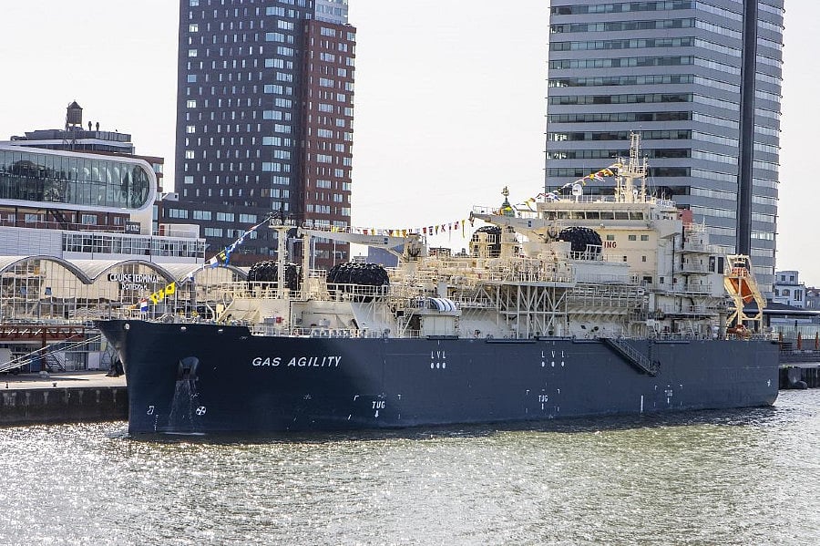 VESSEL REVIEW | Gas Agility – World’s largest LNG bunkering vessel ...