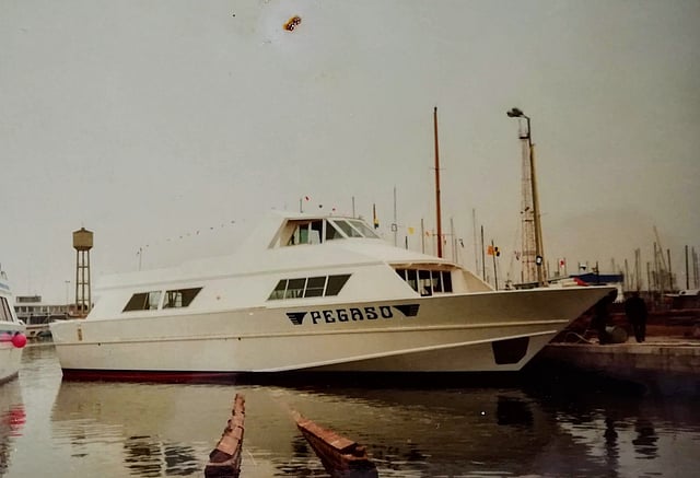 VESSEL REBUILD | Pegaso – 1982-built wooden sightseeing boat is reborn