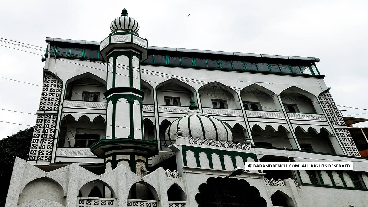 All Muslims regardless of sect have right to offer prayer at any mosque ...