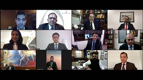 [Watch Live] Oxford Style Debate on "Do experts create more problems ...