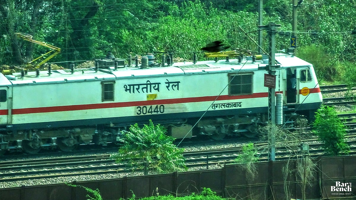 Theft during train ride not deficiency in service; passengers have to ...