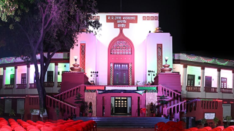 Delay of 6 to 9 days in filing FIR is "unnatural" in attempt to rape ...