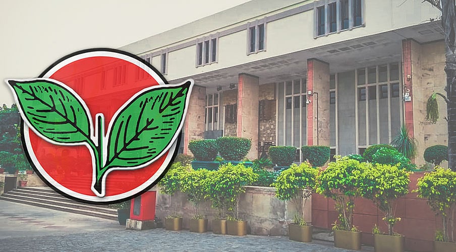 AIADMK's Two Leaves symbol goes to EPS-OPS faction: Delhi HC