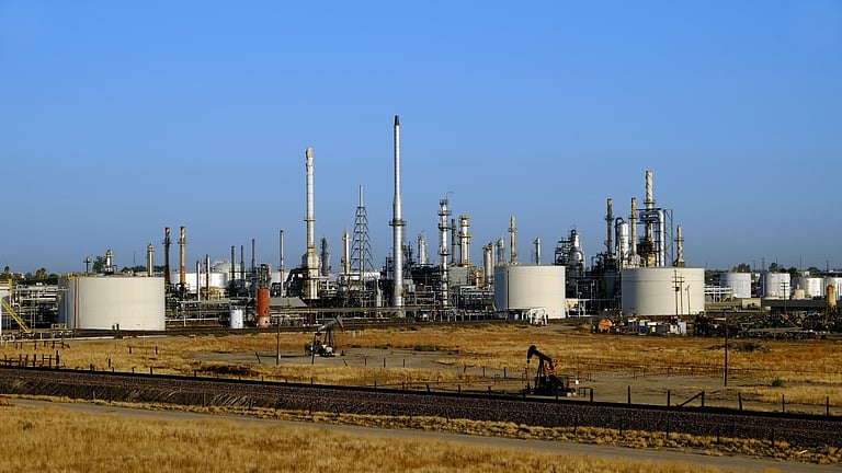 US Base Oils Output Falls in February 2026, Supply Hits One-Year Low