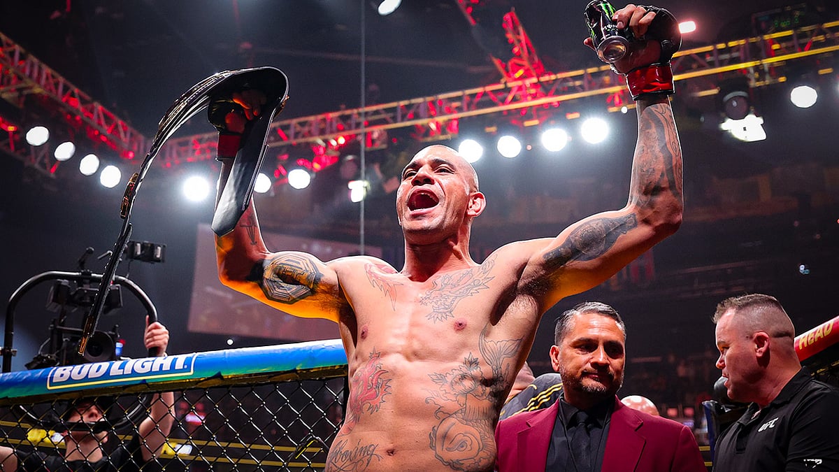 Bet365 Promo: Bet $5, Get $100 in Bonus Bets for UFC 313