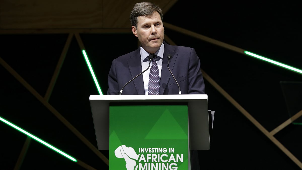 Anglo’s defence plan: Offloading De Beers; unbundling AngloPlat ...