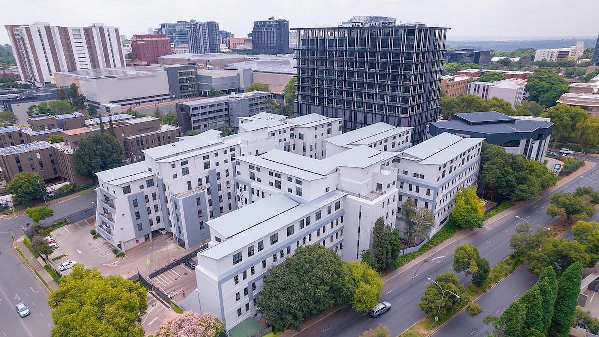 Invest in a 100% tenanted residential development in Rosebank