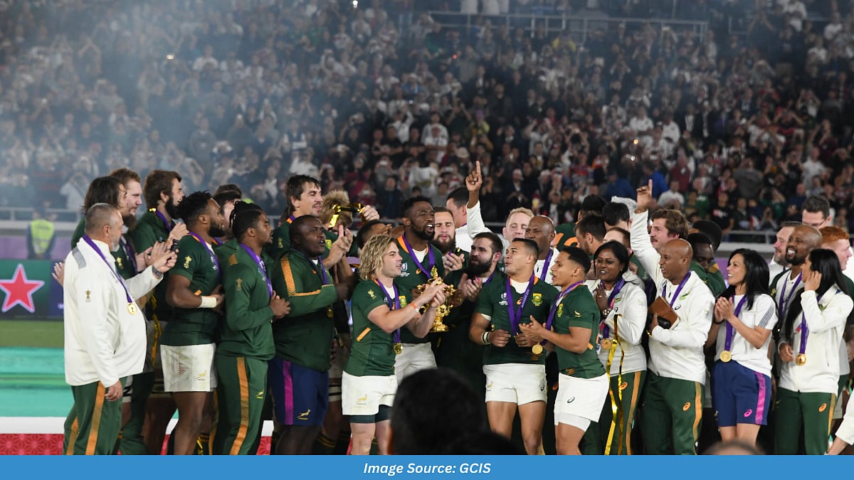 Springbok lessons for SA leaders; teamwork & chasing lost causes