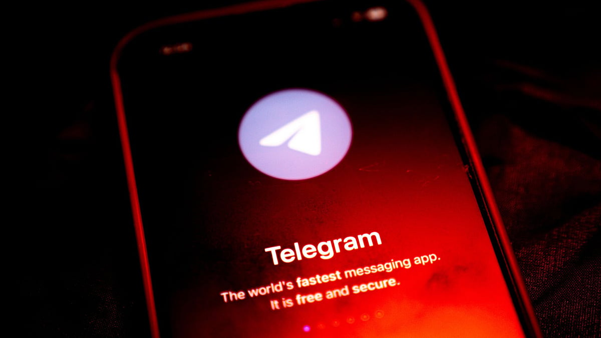 🔒 Telegram under fire for extremist content and CEO arrest