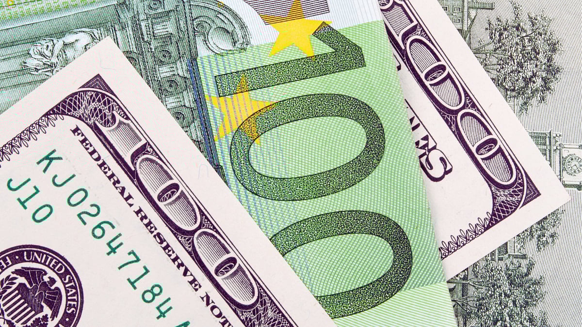 Euro faces parity with dollar amid economic strains