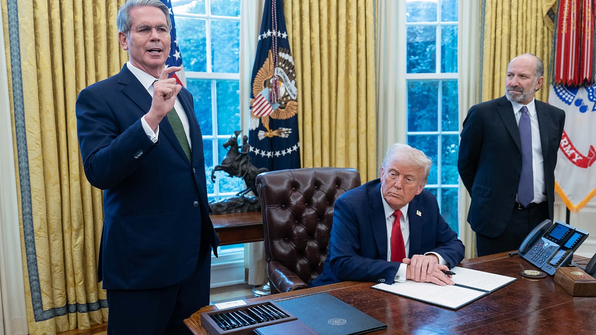 🔒 Trump signs order to create US sovereign wealth fund