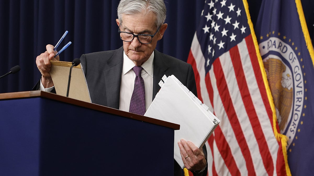 🔒 Jonathan Levin: Fed struggles amid unprecedented uncertainty