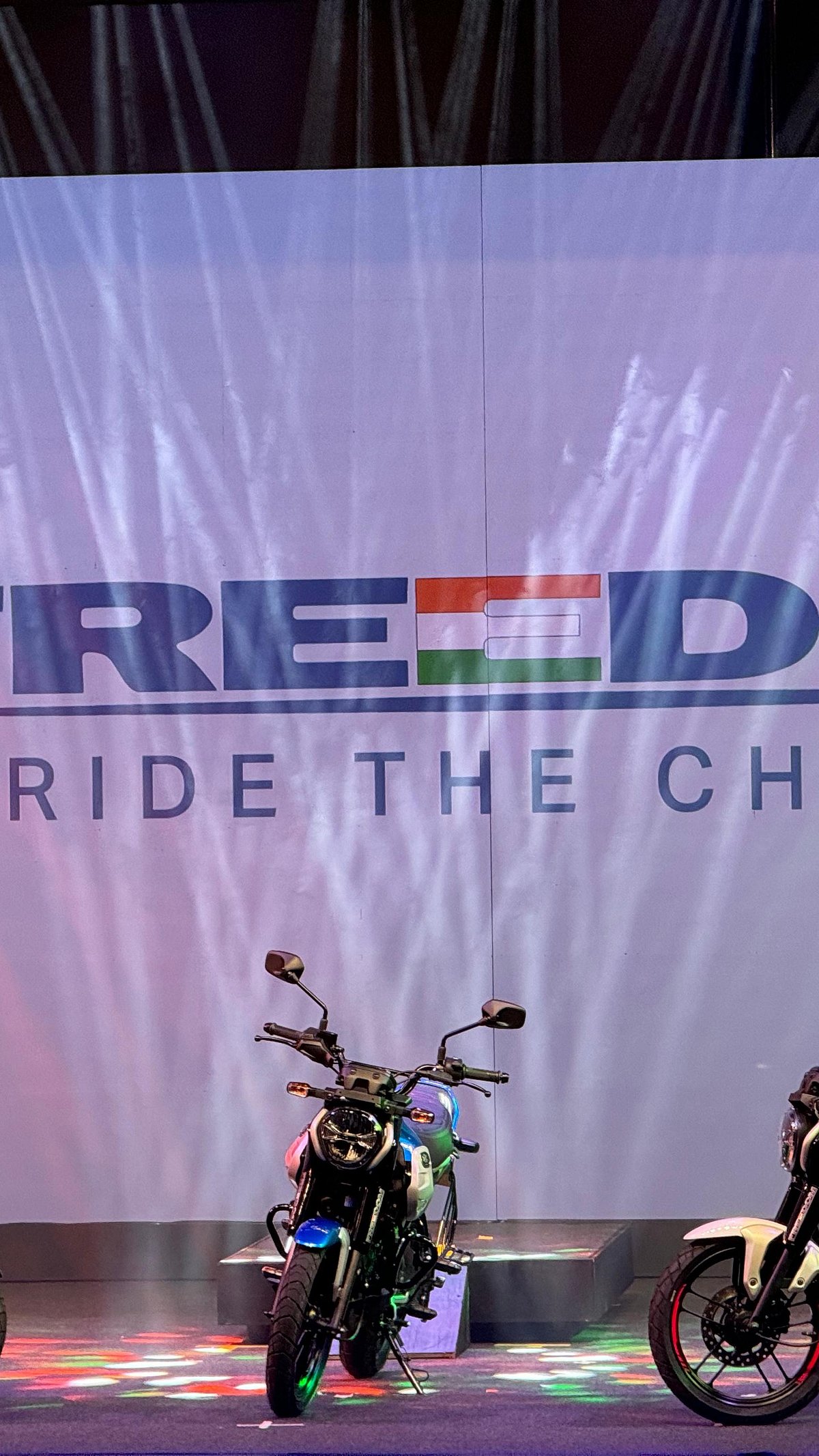 Bajaj Launches World's First CNG Bike 'Freedom 125': Check Price ...