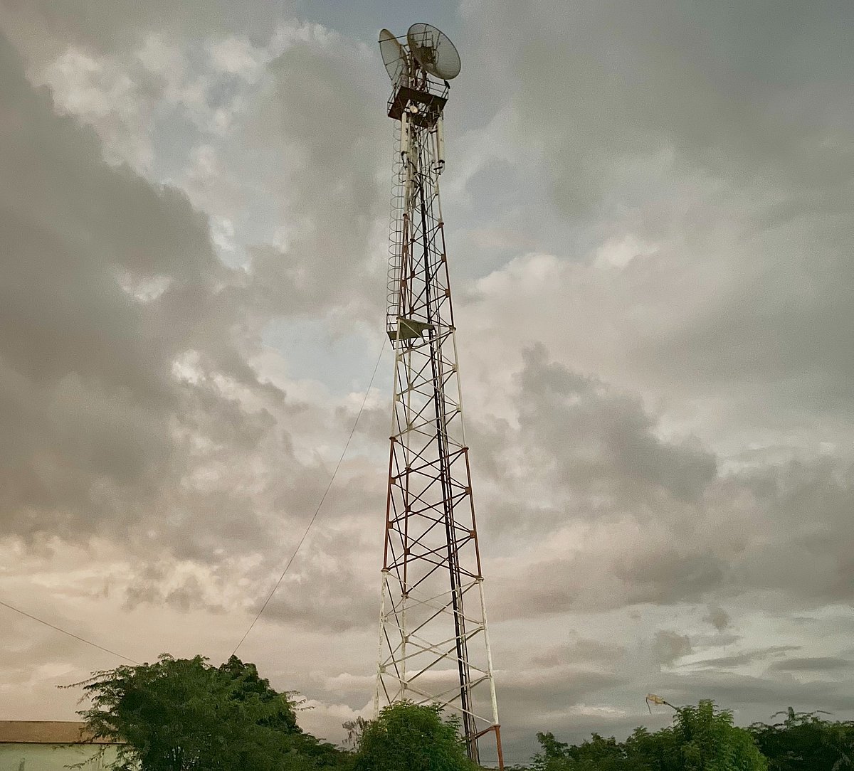 Indus Towers - Rural Expansion By Airtel, 4G Rollout From Vodafone Idea ...