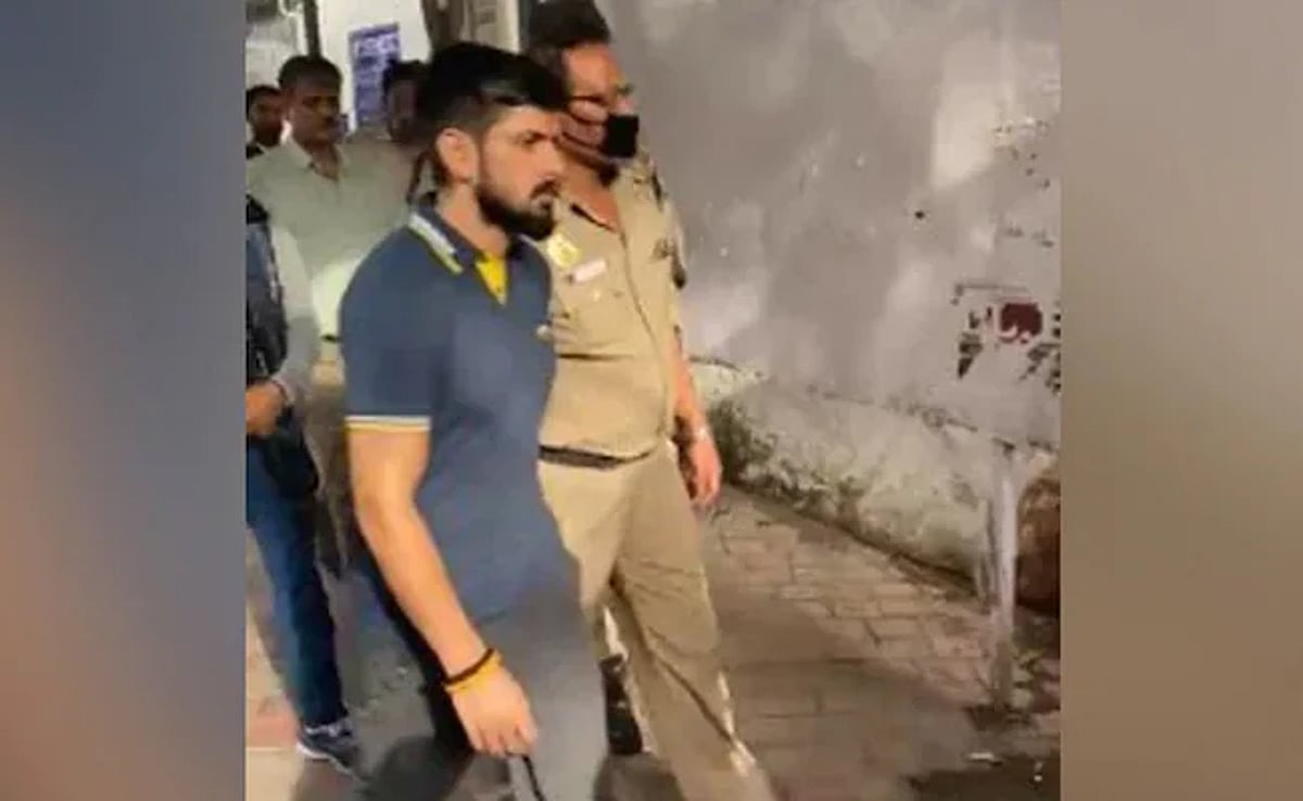 India Shares Security Info On Lawrence Bishnoi Gang With Canada, Seeks ...