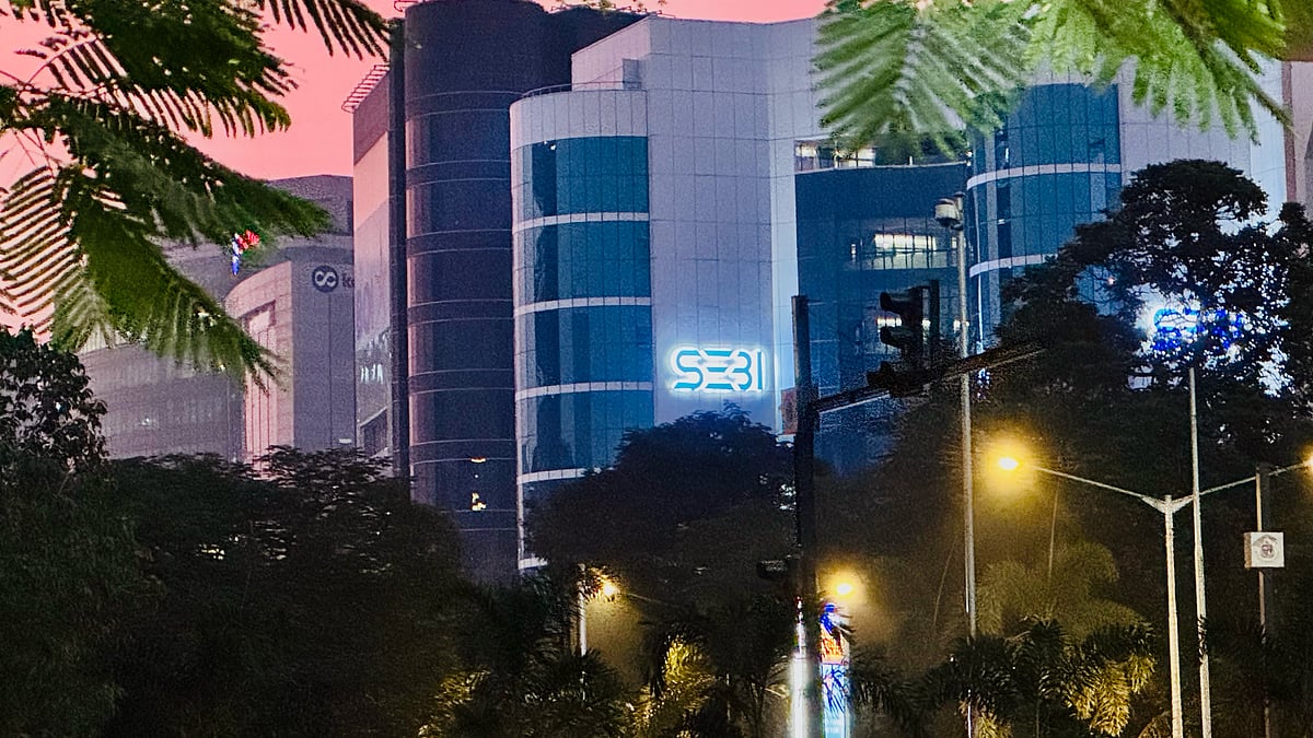 SEBI Receives Anonymous Complaint On SME IPO Merchant Banker Lapses ...