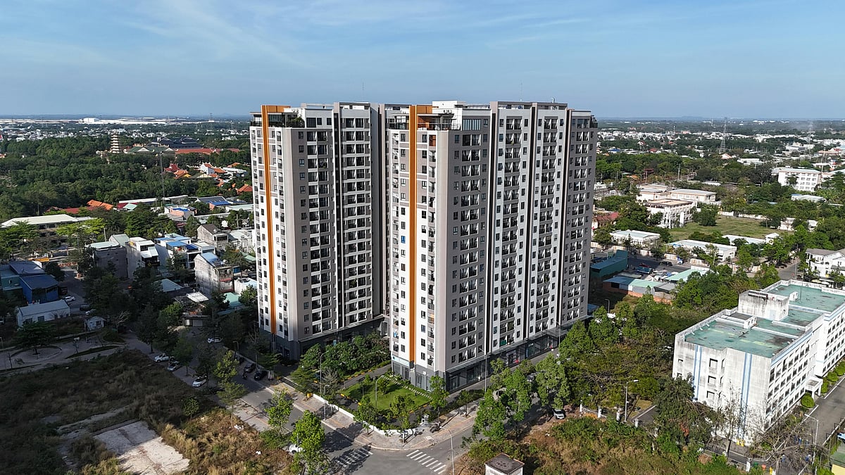 HSBC Slashes Target Prices Of Realty Firms As It Sees Potential Peak In ...