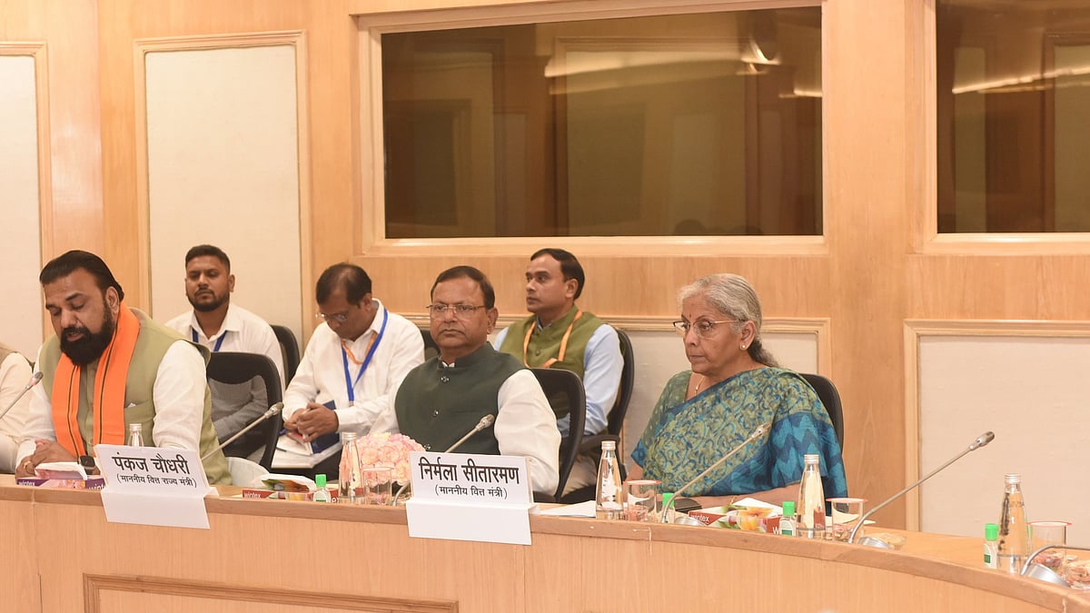 GST Panel Recommends 40% Tax on Luxury Cars; Backs Two-Slab Rate Structure