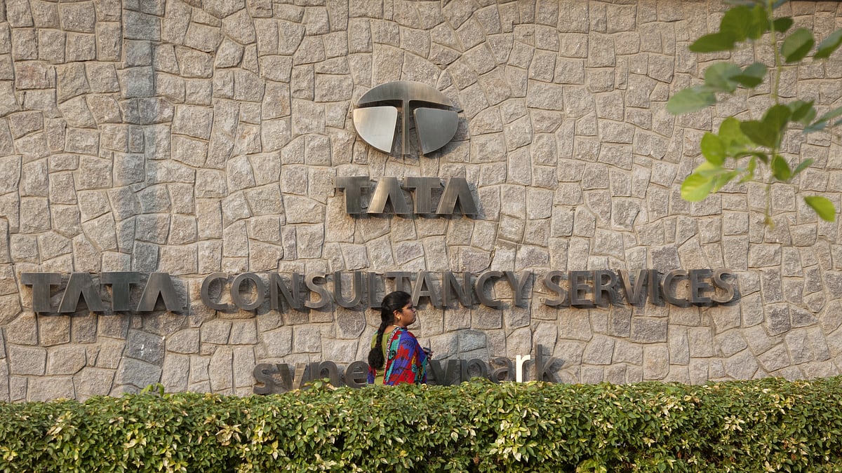 Shares: TCS Is India’s First Company To Cross Rs 7 Lakh Crore In Market ...