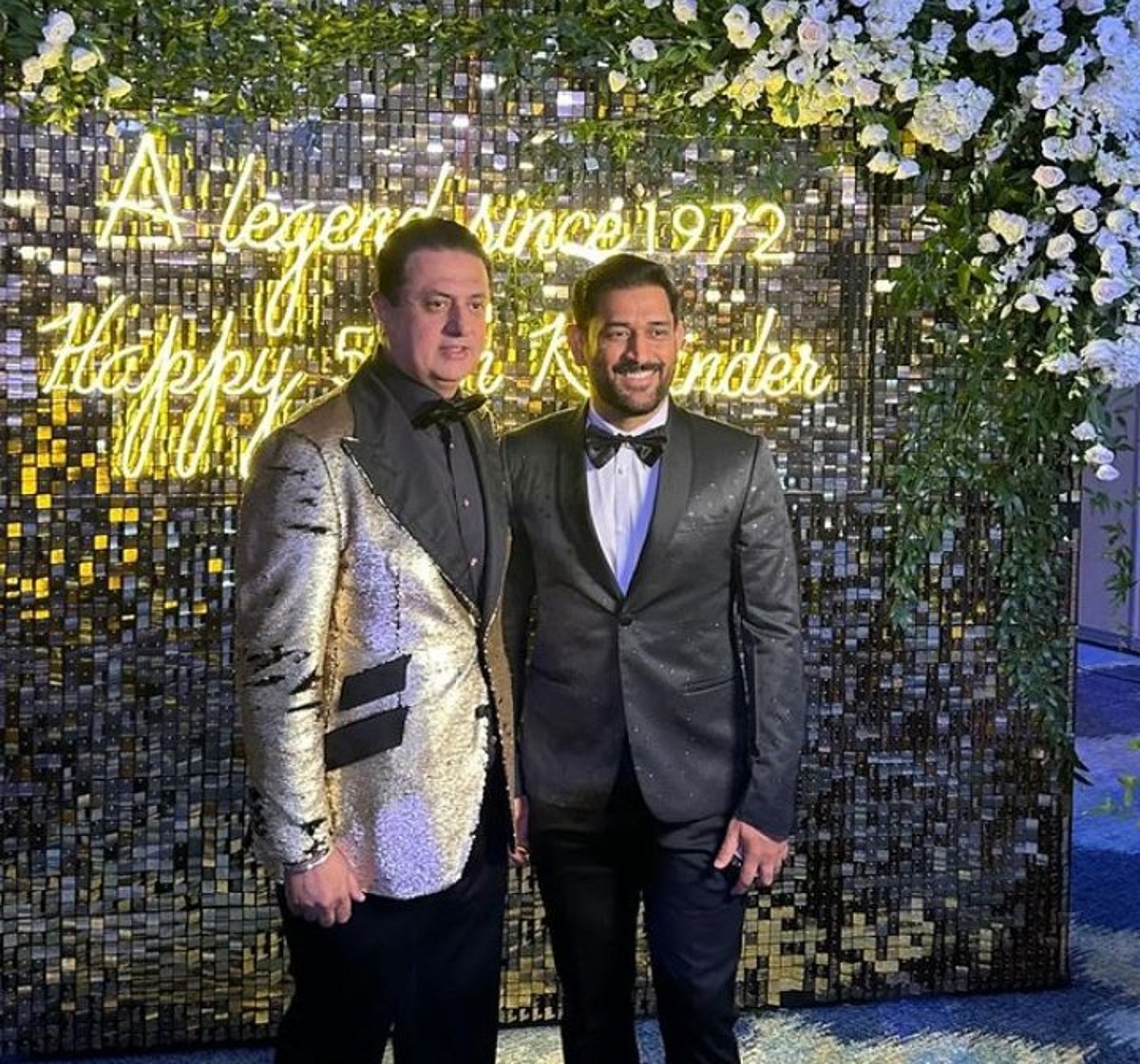 Watch: MS Dhoni Takes The Dance Floor By Storm Along With Hardik Pandya ...