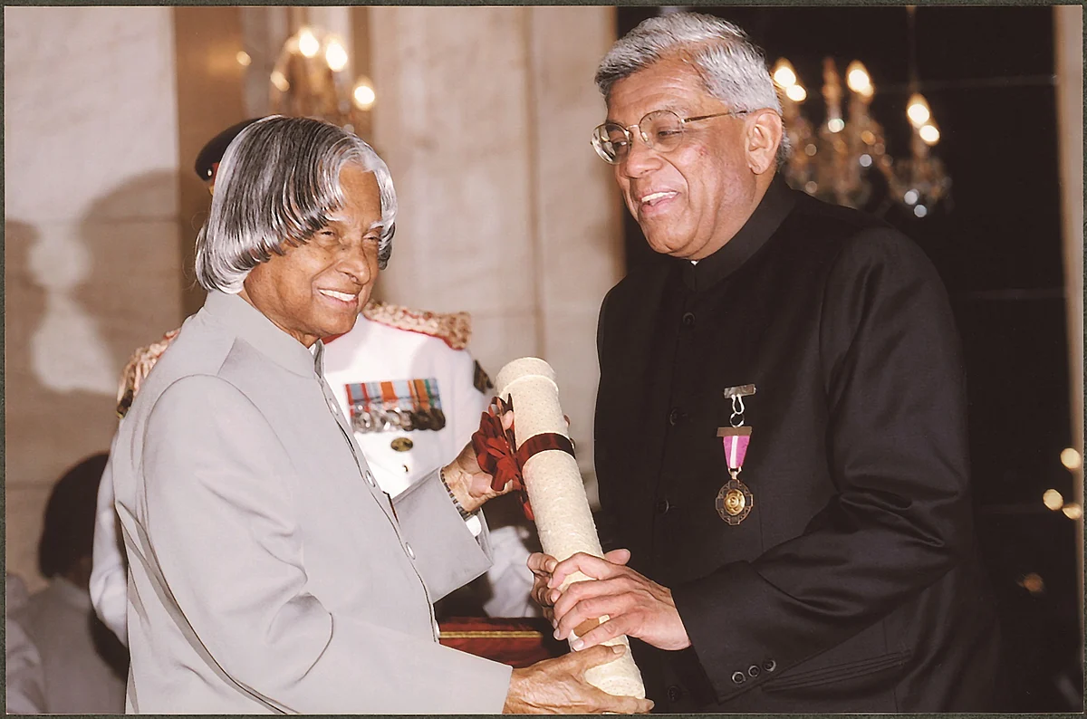 Deepak Parekh Takes His Last Bow With HDFC-HDFC Bank Inches Away From ... Deepak Parekh Takes His Last Bow With HDFC-HDFC Bank Inches Away From ...