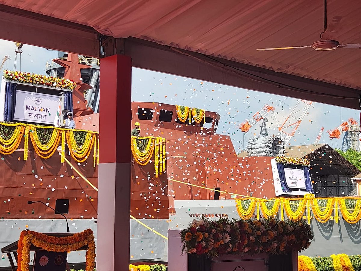 Cochin Shipyard Shows Capability With Multi-Ship Launch As It Eyes ...