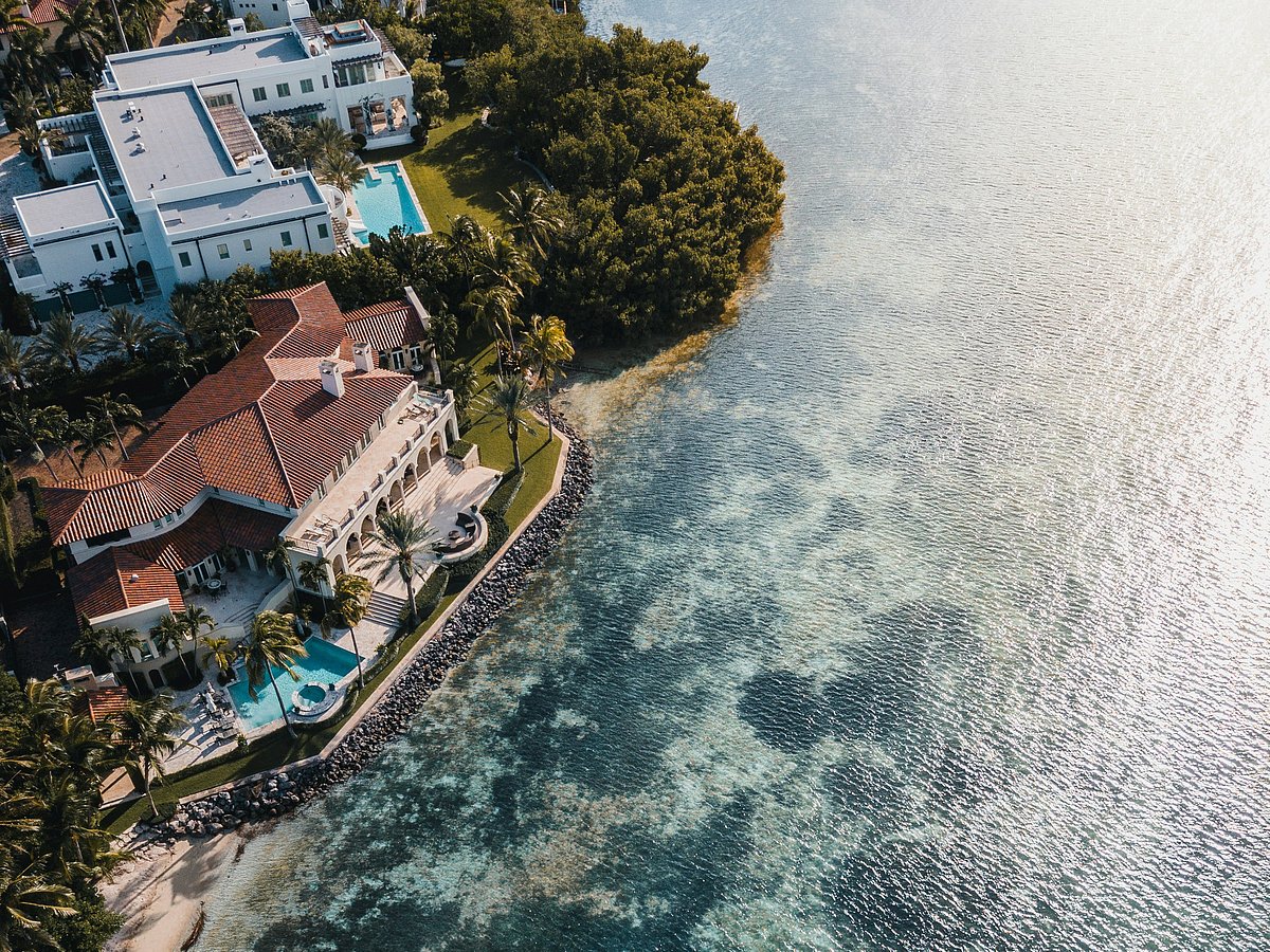 India Ultra Rich To Rise 50% By 2028, Highest Worldwide: Knight Frank