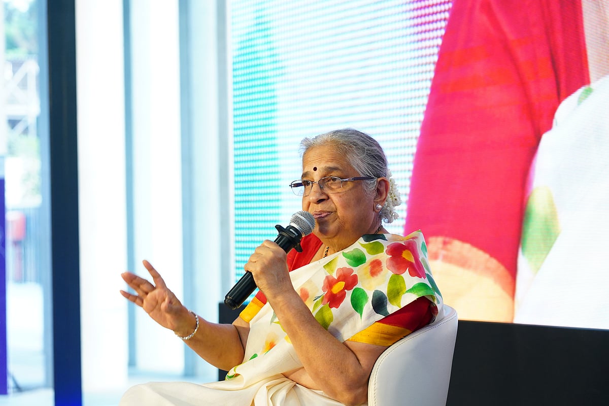 Author Sudha Murty, Infosys Founder Narayana Murthy Cast Their Vote In ...