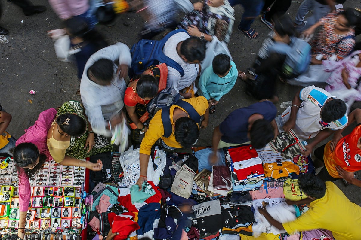 India’s Slowing Consumer Demand Fuels Calls For Rate Cuts