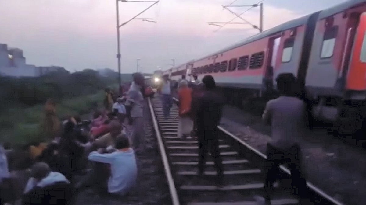 20 Coaches Of Sabarmati Express Derail Near Kanpur, No Casualties