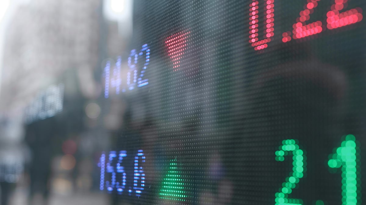 US Stock Markets Today: S&P 500, Dow Jones Open Little Changed