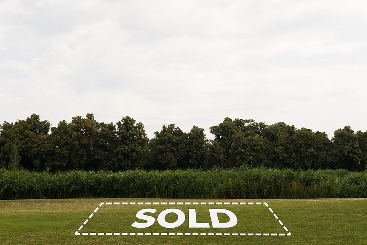 VST Industries Sells Property Worth Rs 102 Crore To ViNS Bioproducts In ...