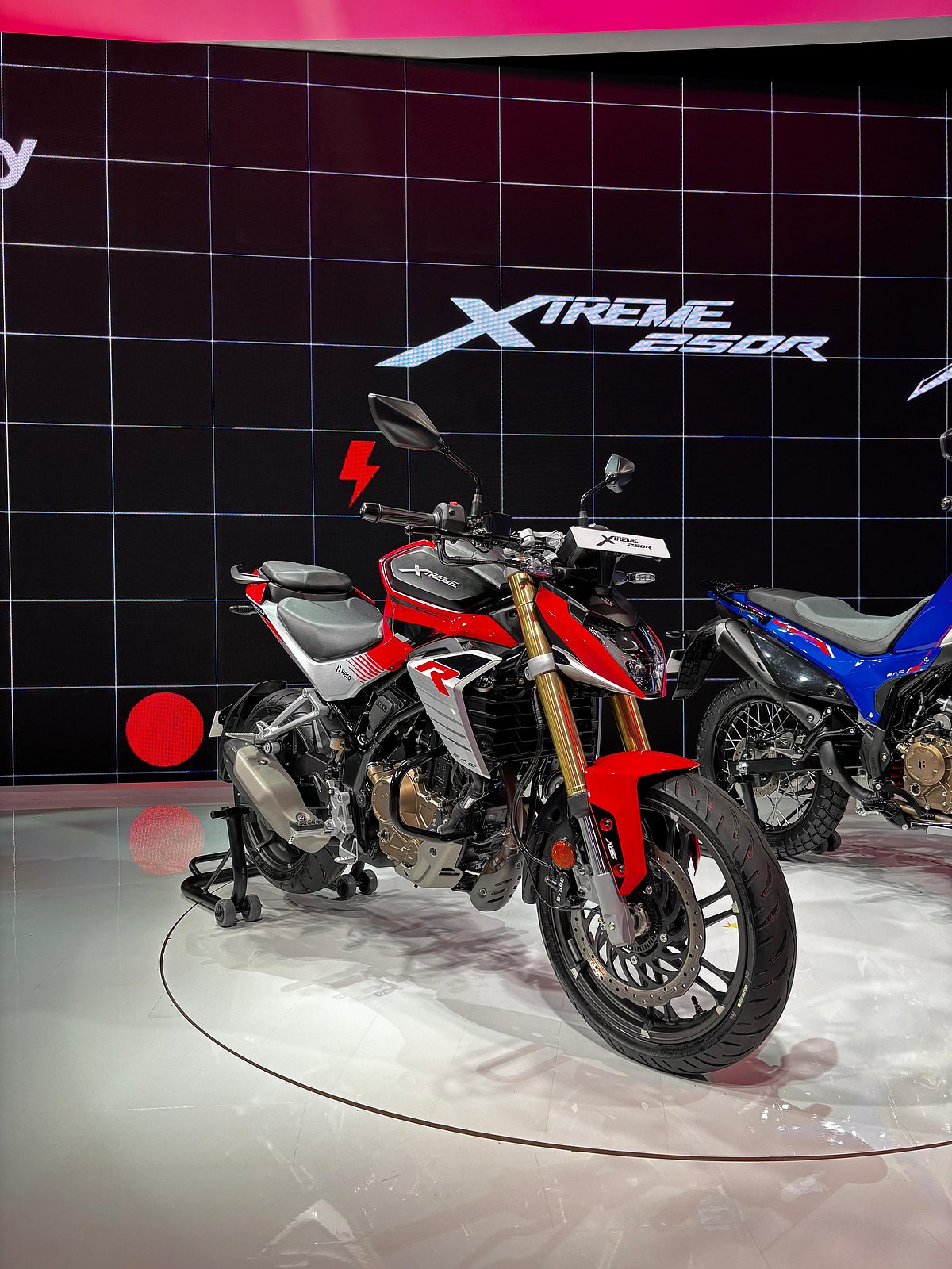 Auto Expo 2025: Hero MotoCorp Unveils Four New Two-Wheelers
