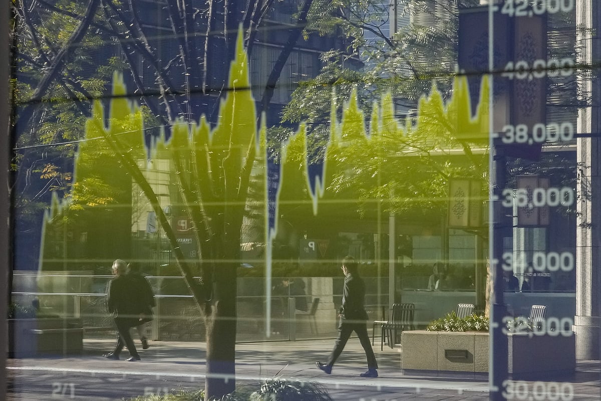 Asian Stocks Climb With Tech Leading, Silver Advances: Markets Wrap